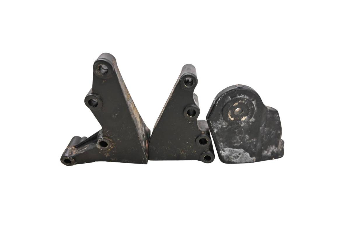 19 Sea-Doo GTI Engine Motor Support Brackets Mounts