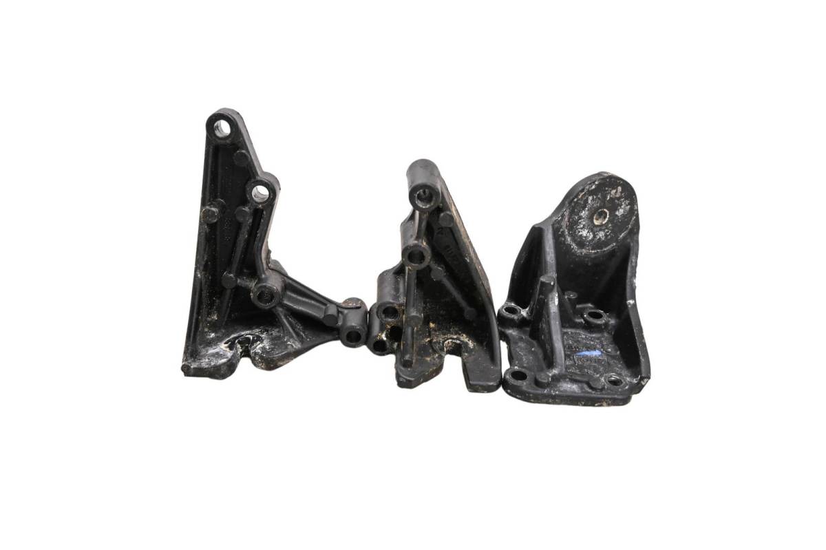 19 Sea-Doo GTI Engine Motor Support Brackets Mounts