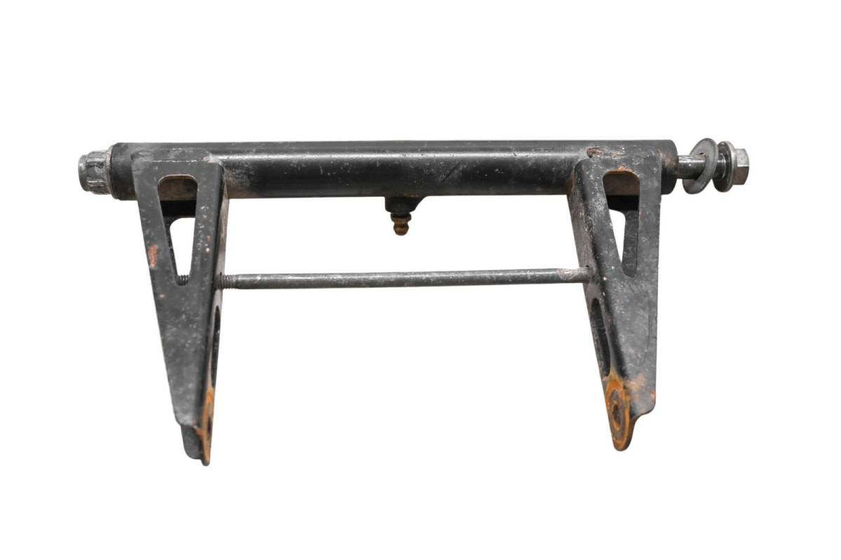 18 Polaris 800 Axys SKS Rear Suspension Pivot Arm Bracket Mount 146"