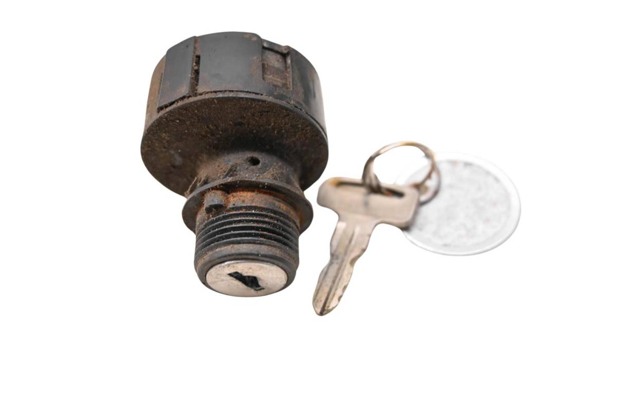 00 Polaris Xplorer 250 4x4 Key Switch