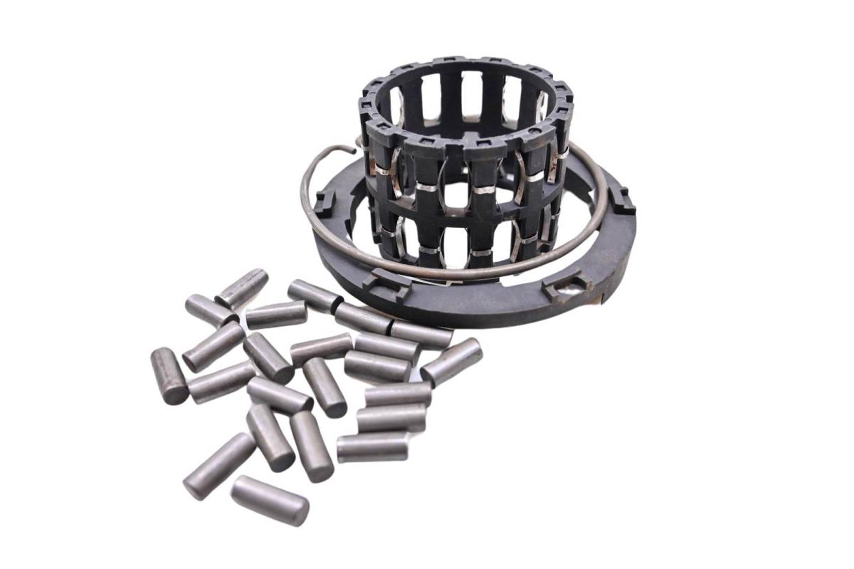 16 Polaris Sportsman 850 4x4 Front Differential Cage & Hubs