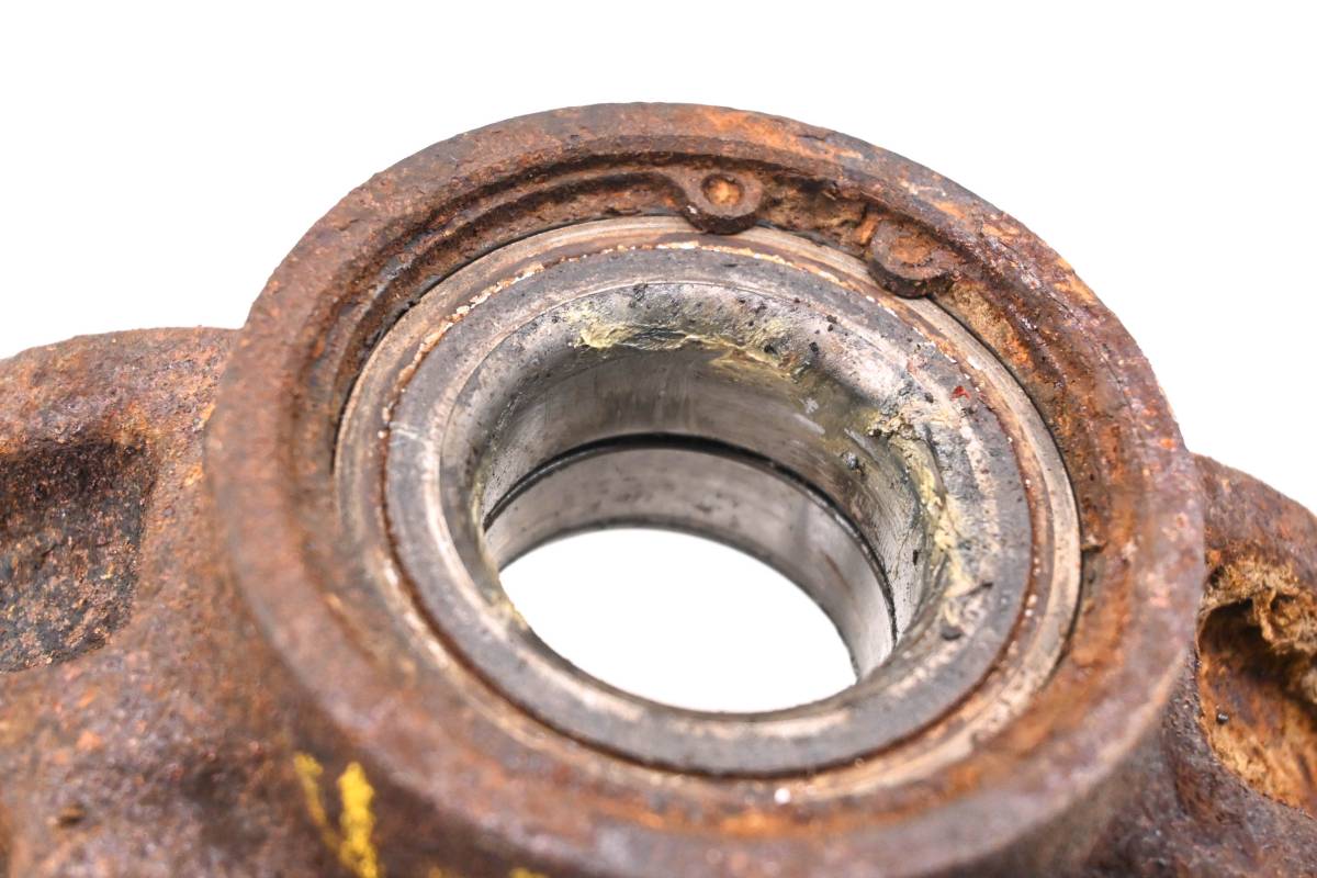 16 Kawasaki Mule Pro-DXT EPS 4x4 Rear Right Spindle Knuckle KAF10000