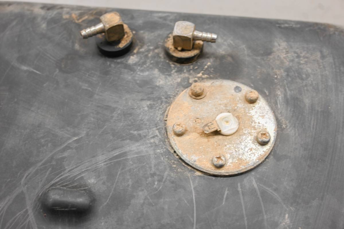 15 Kubota RTV-X900W Gas Fuel Tank